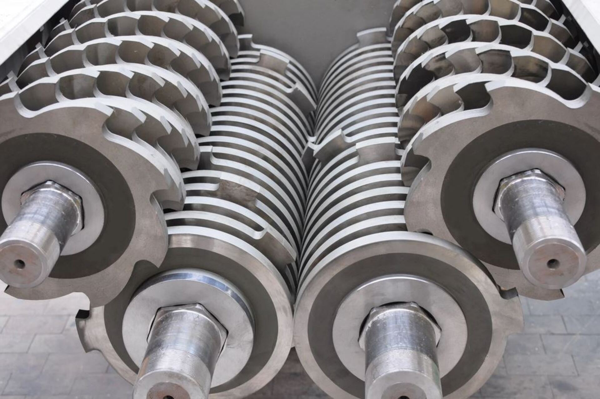 SHREDDER / BROKEN MACHINE